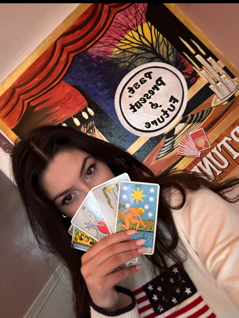 Hire Visions by Victoria - Psychic Entertainment in Gurnee, Illinois