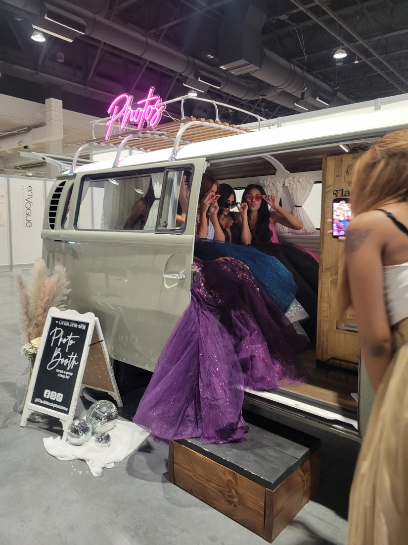 Hire VW Photo Booth Bus - Photo Booths in Henderson, Nevada
