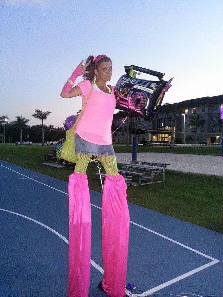 Hire Way Too Tall Torrie - Stilt Walker in Fort Myers, Florida