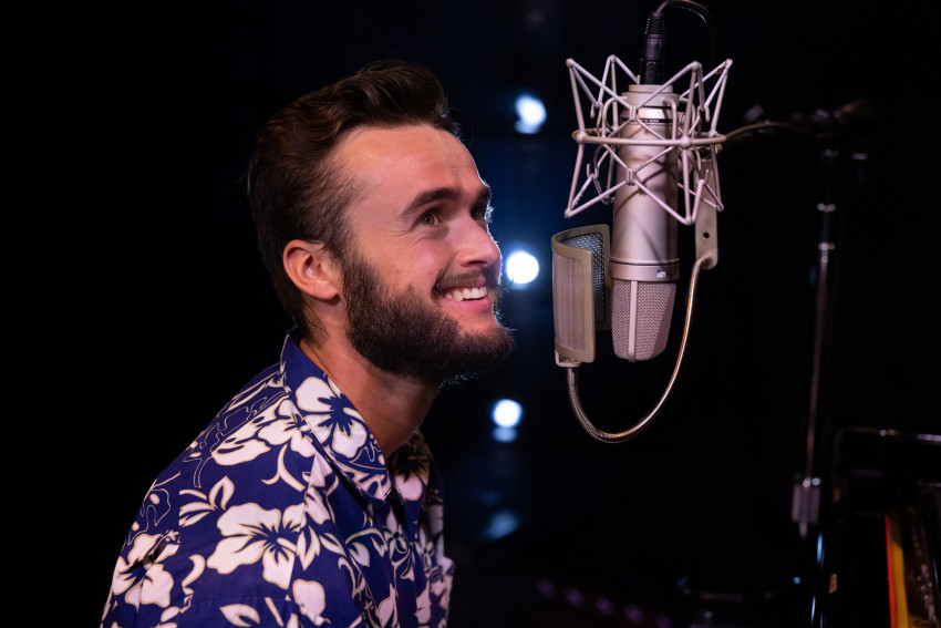 Hire Will Friend - Singing Pianist in Kirkland, Washington