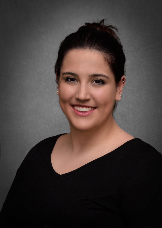 Hire Zoe Zee - Classical Singer in Farmington, Michigan